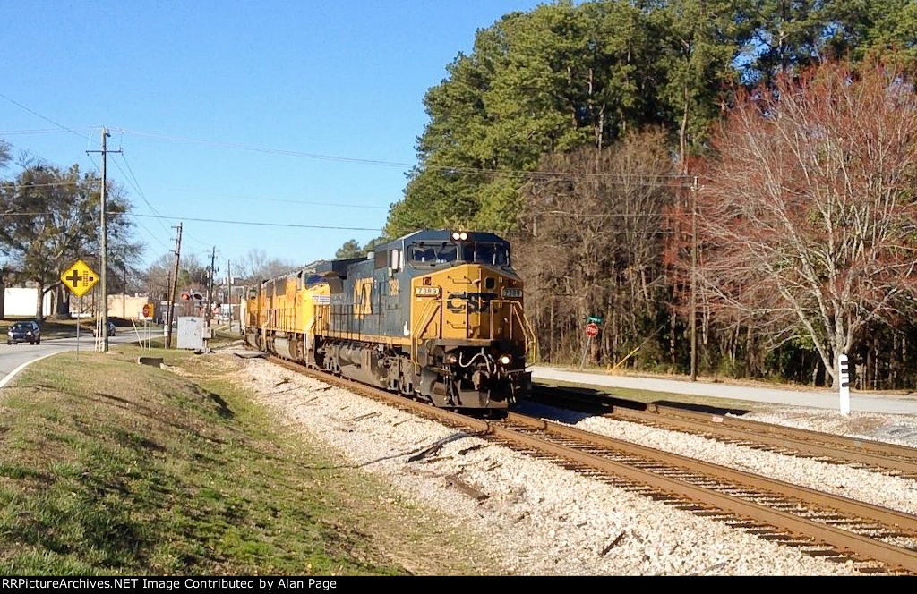 CSX C40-8W 7389 and UP SD70Ms 4590 and 4174